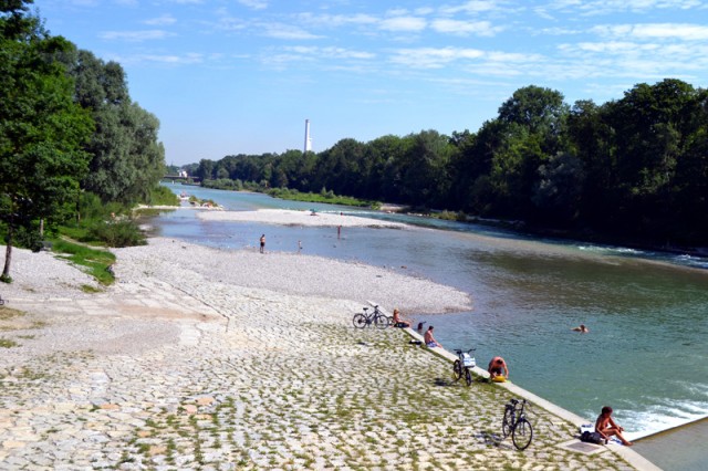 Badestellen an der Isar: Die besten Isarstrände in München