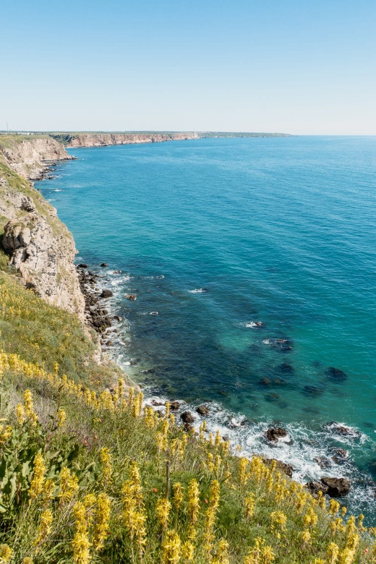 kap-kaliakra-bulgarien-sehenswuerdigkeiten-aussicht-steilklippen ...